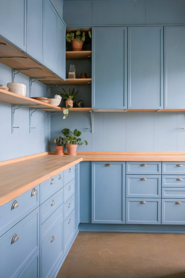 23 Blue Kitchen Cabinets that Will Give You a Taste of What They Look ...