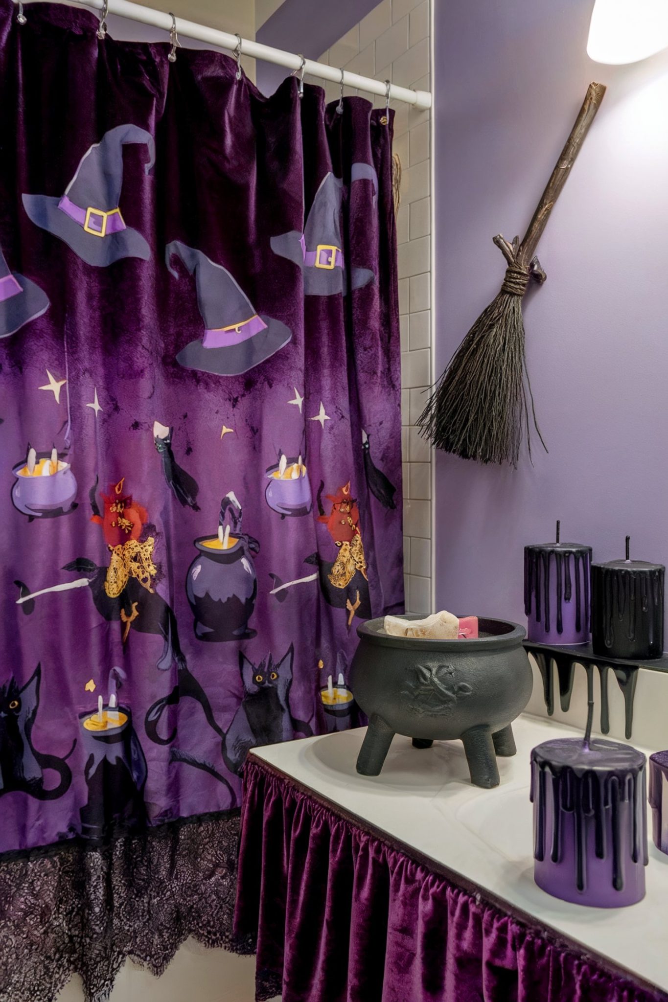 22 Spooky and Fun Halloween Bathroom Decor Ideas – Home Stratosphere