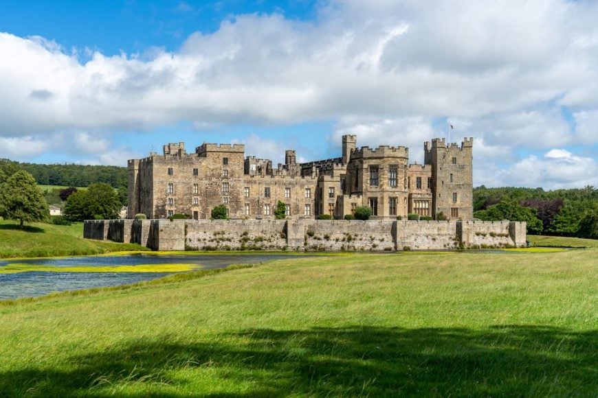 15 of the Most Impressive British Castles Protected by a Moat – Home ...