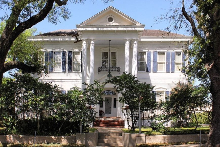 15 of the Grandest Historic Mansions in Texas Built By Some of the ...