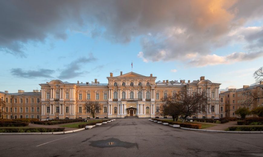 British vs Russian Palatial Estates (10 Best from Each Compared) – Home ...