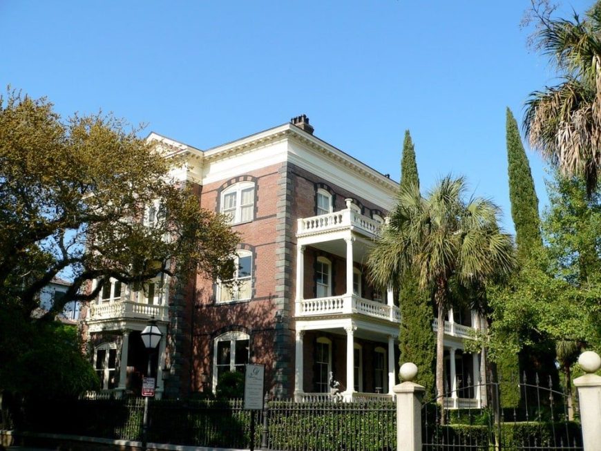Charleston vs. Savannah: Which City Boasts the South’s Most Magnificent ...