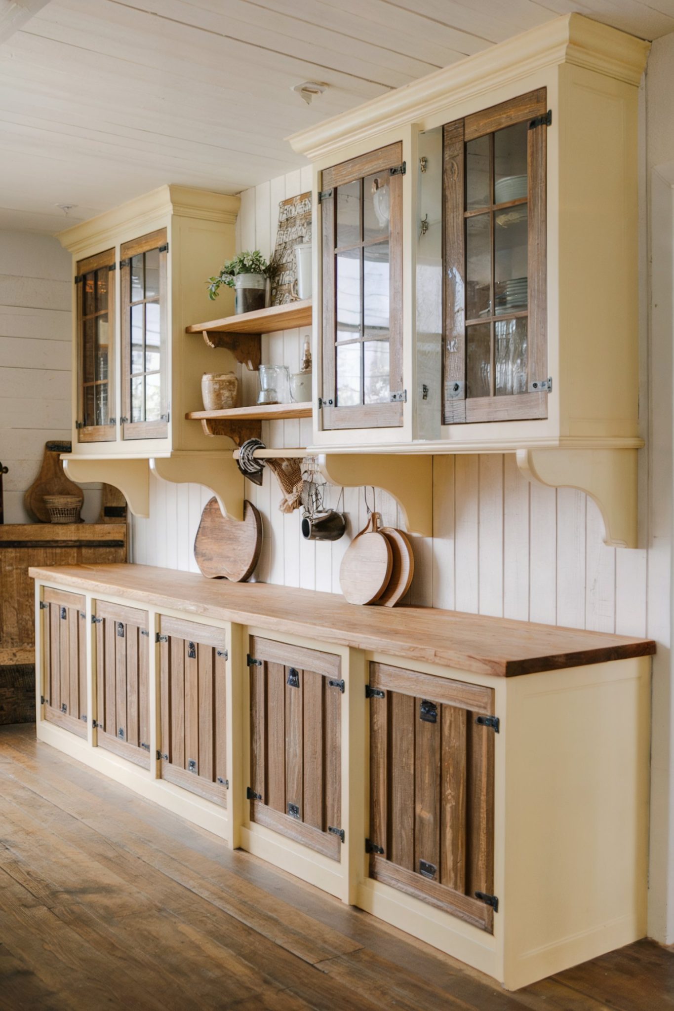 Soft & Sophisticated: 13 Cream Kitchen Cabinets to Transform Your Space ...