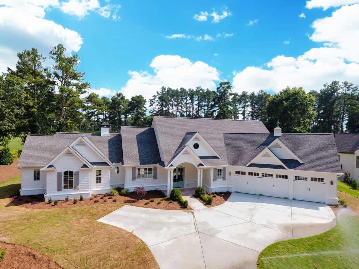 Discover 10 of the Best Country-Style House Plans for Timeless Living ...