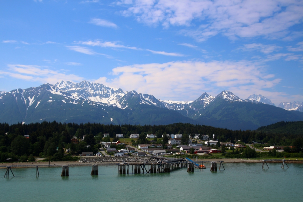 10 of the Most Secluded Towns in Alaska (these are some remote towns ...