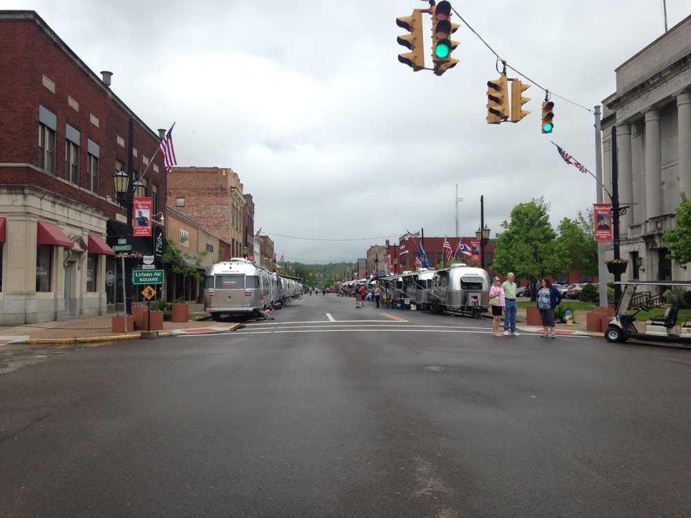 17 Small Towns Form A Constellation of Craftsmanship Along Ohio’s Glass ...