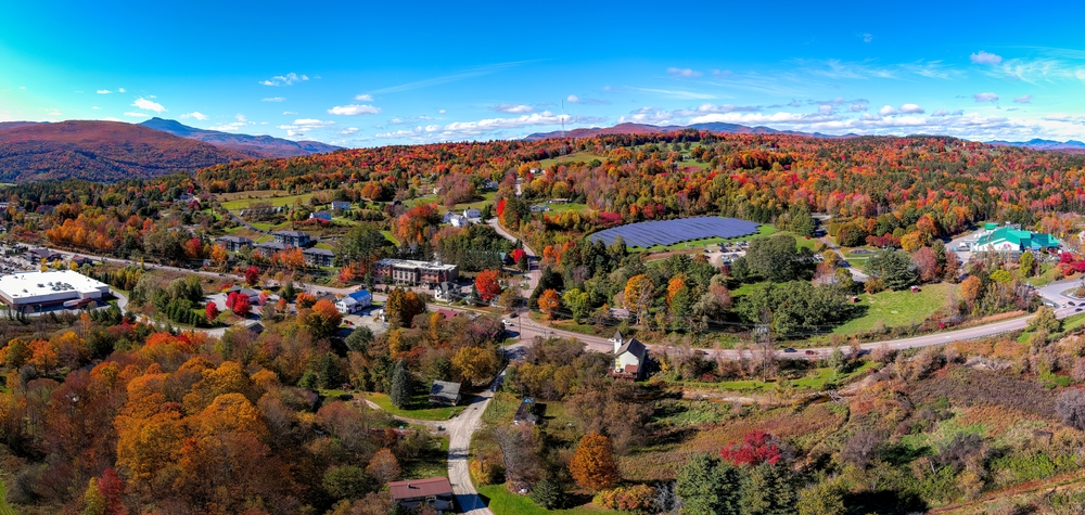 18 Small Maple Syrup Towns in Vermont That Will Hit Your Sweet Spot ...