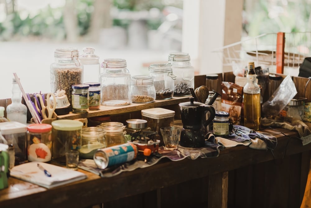 24 Mistakes That Make Your Kitchen Look Cluttered and Chaotic – Home ...