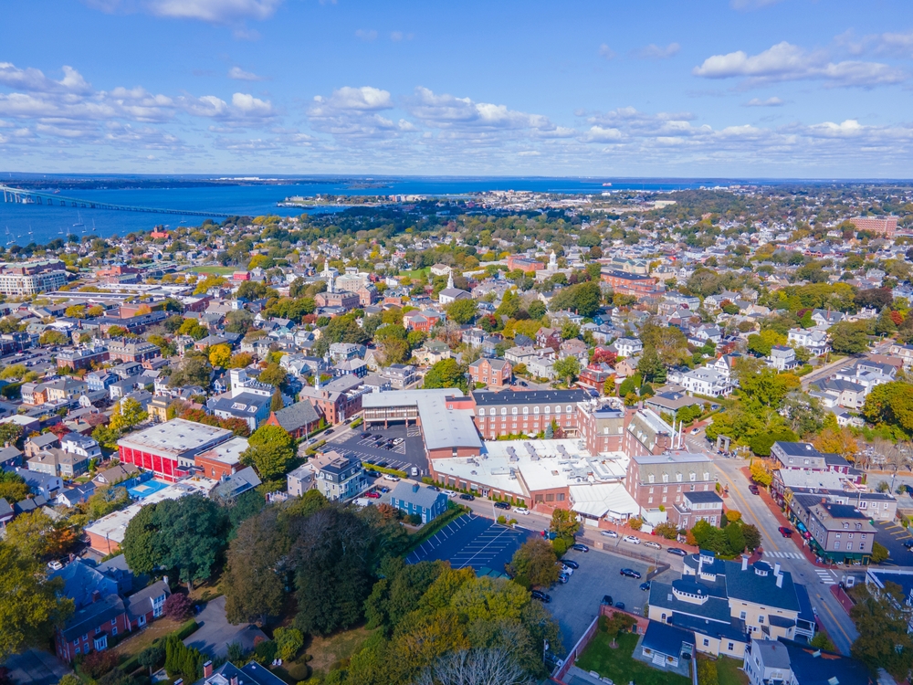 19 of the Best Small Towns in Rhode Island’s Shellfish Country with ...