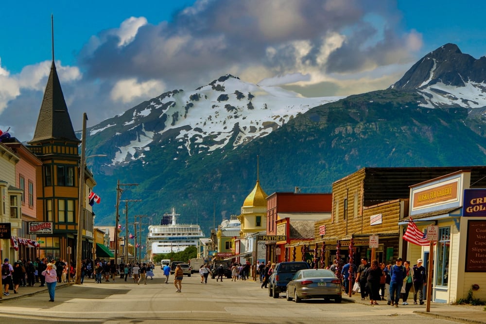 16 of the Best Small Towns that Weave Through Alaska's Inside Passage