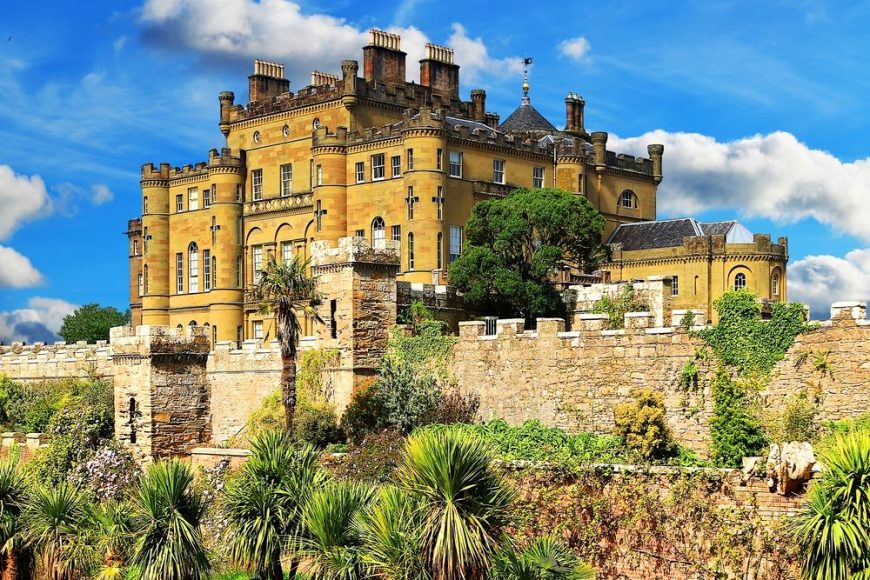 15 Magnificent Historic Estates in Scotland Built by Some of the ...