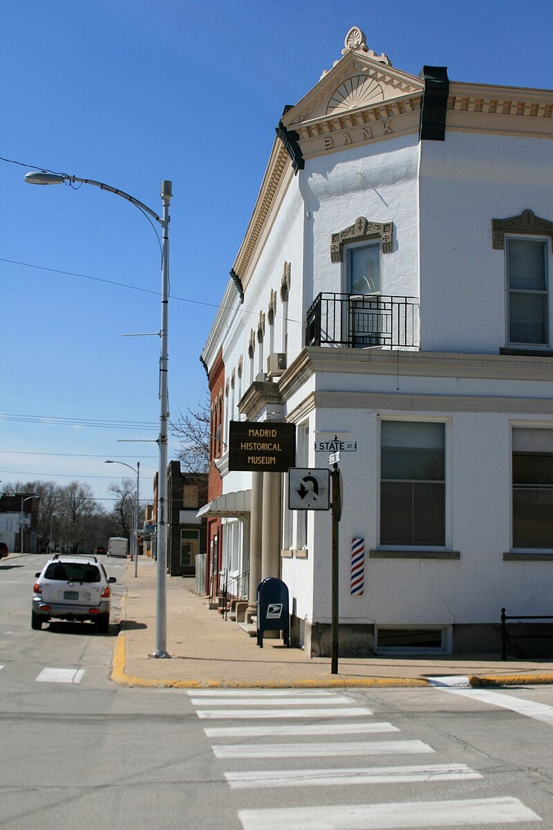 15 of the Most Charming Swedish Heritage Towns in Iowa – Home Stratosphere