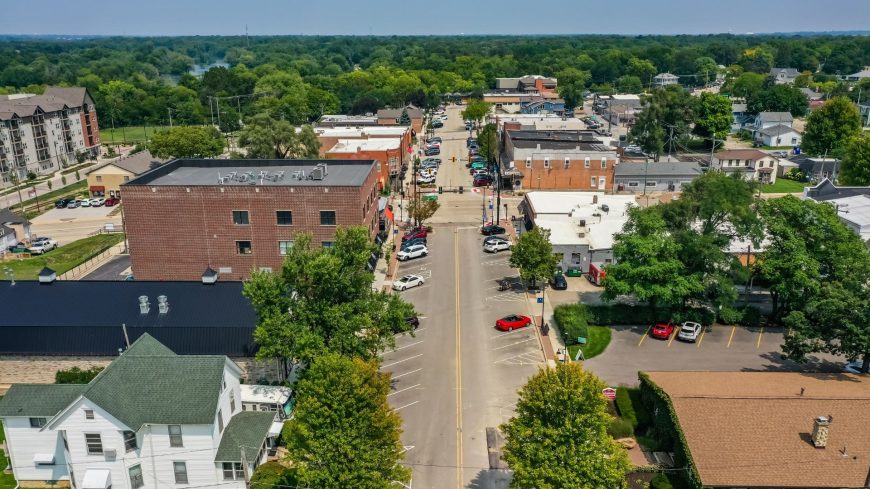10 Secluded Towns with Rustic Allure in Southern Illinois