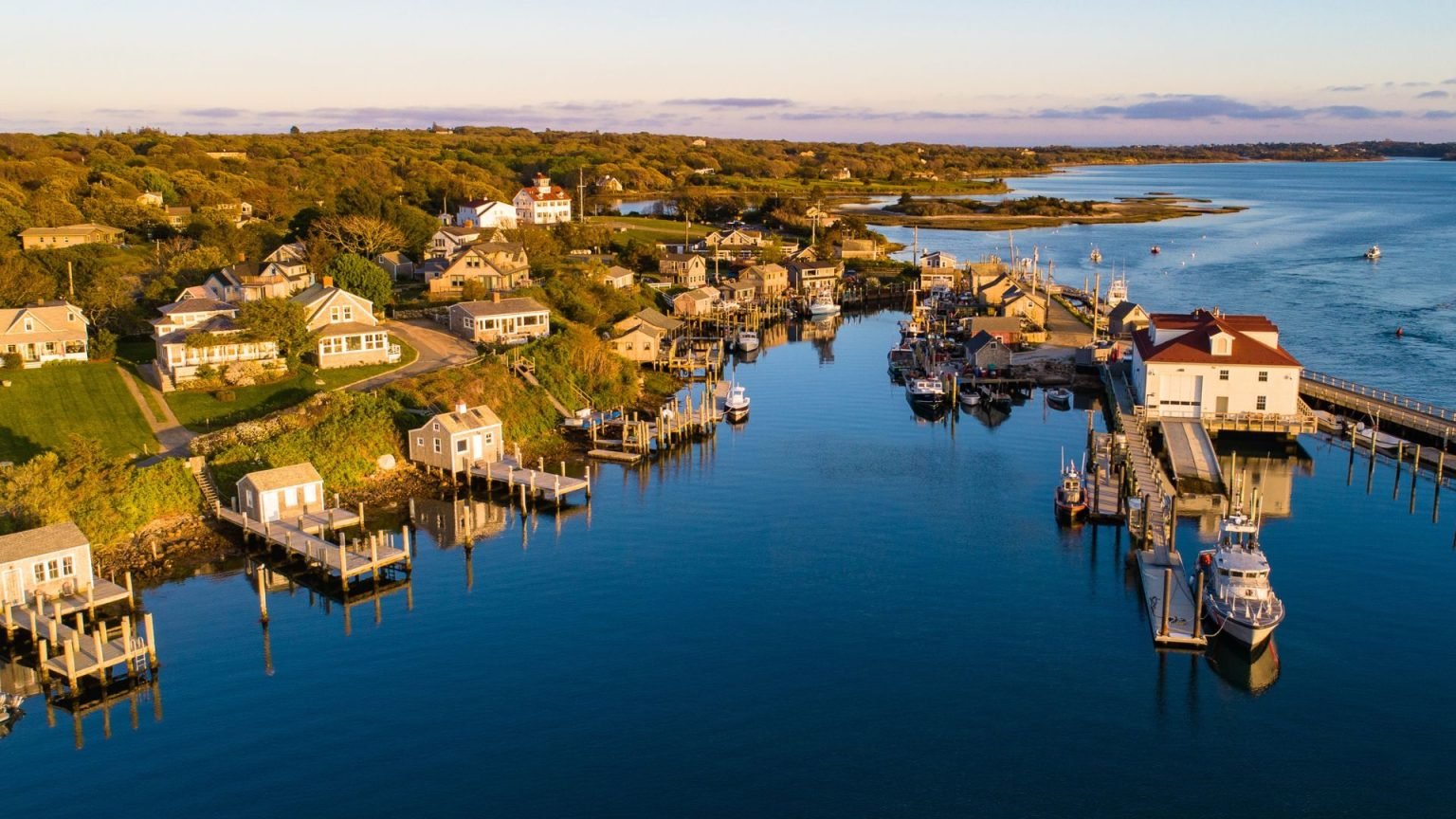 19 of the Most Charming Colonial Towns in Massachusetts
