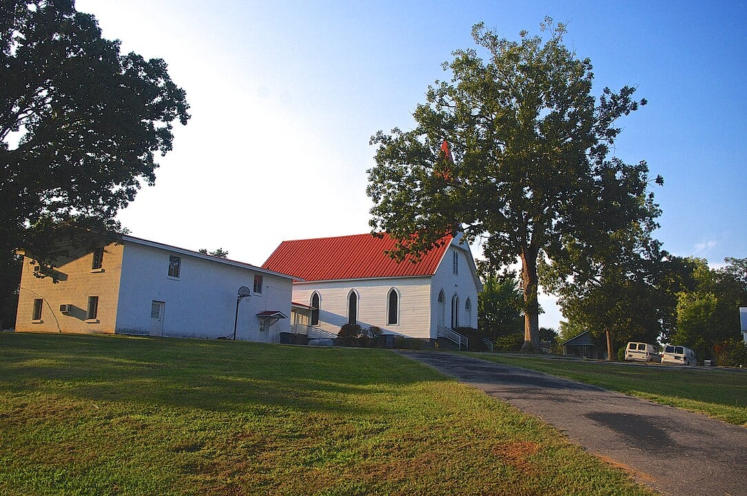 10 Secluded Towns in the Northern Alabama Ridge To Escape To