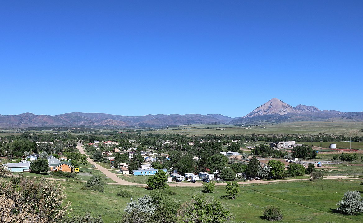 10 Secluded Towns in the Interior High Plains Tucked Among the ...