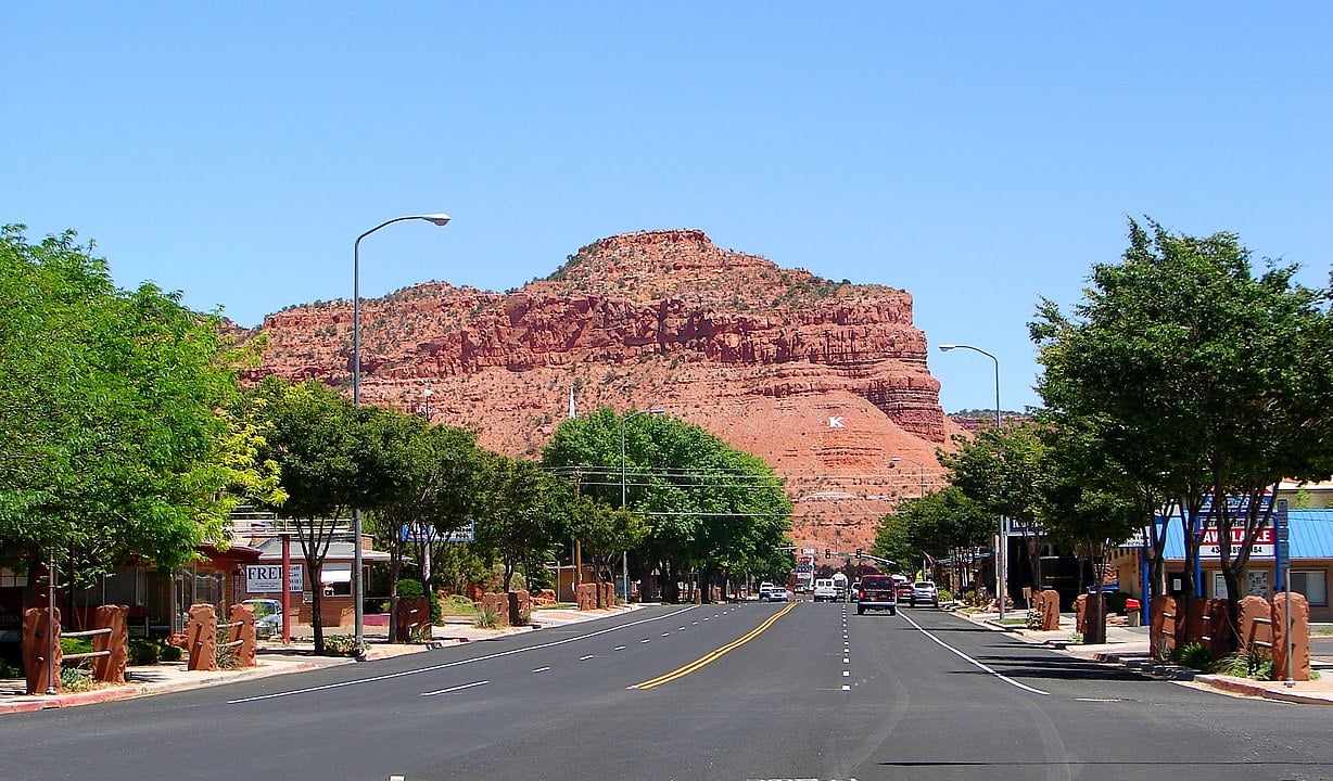 15 of the Prettiest Small Towns in Utah’s Rugged Canyon Country – Home ...