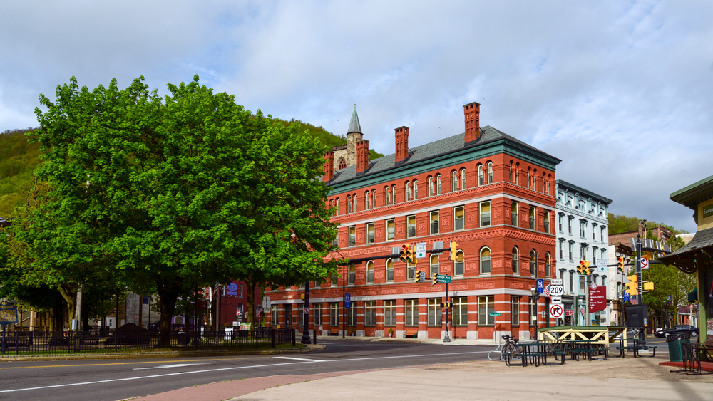 20 of the Best Small Towns with Fascinating Firehouse Museums and ...