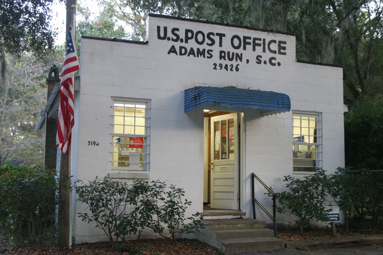 10 Secluded Towns Scattered Along the Lowcountry Coastline of South ...