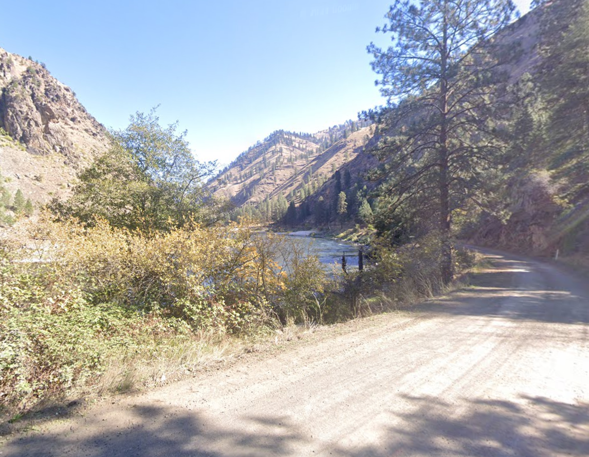 10 Secluded Towns Hidden Deep in the Clearwater Mountains of the Idaho ...