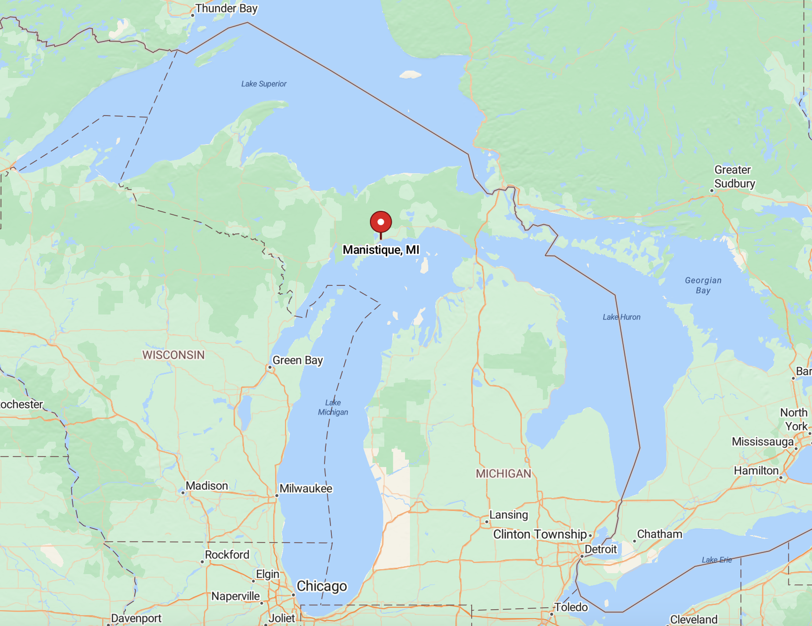 15 Great Lakes Towns Lit By the History of Their Harbor Lighthouses ...