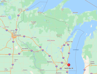 10 Secluded Towns Along the North Shore of Lake Michigan Offer ...