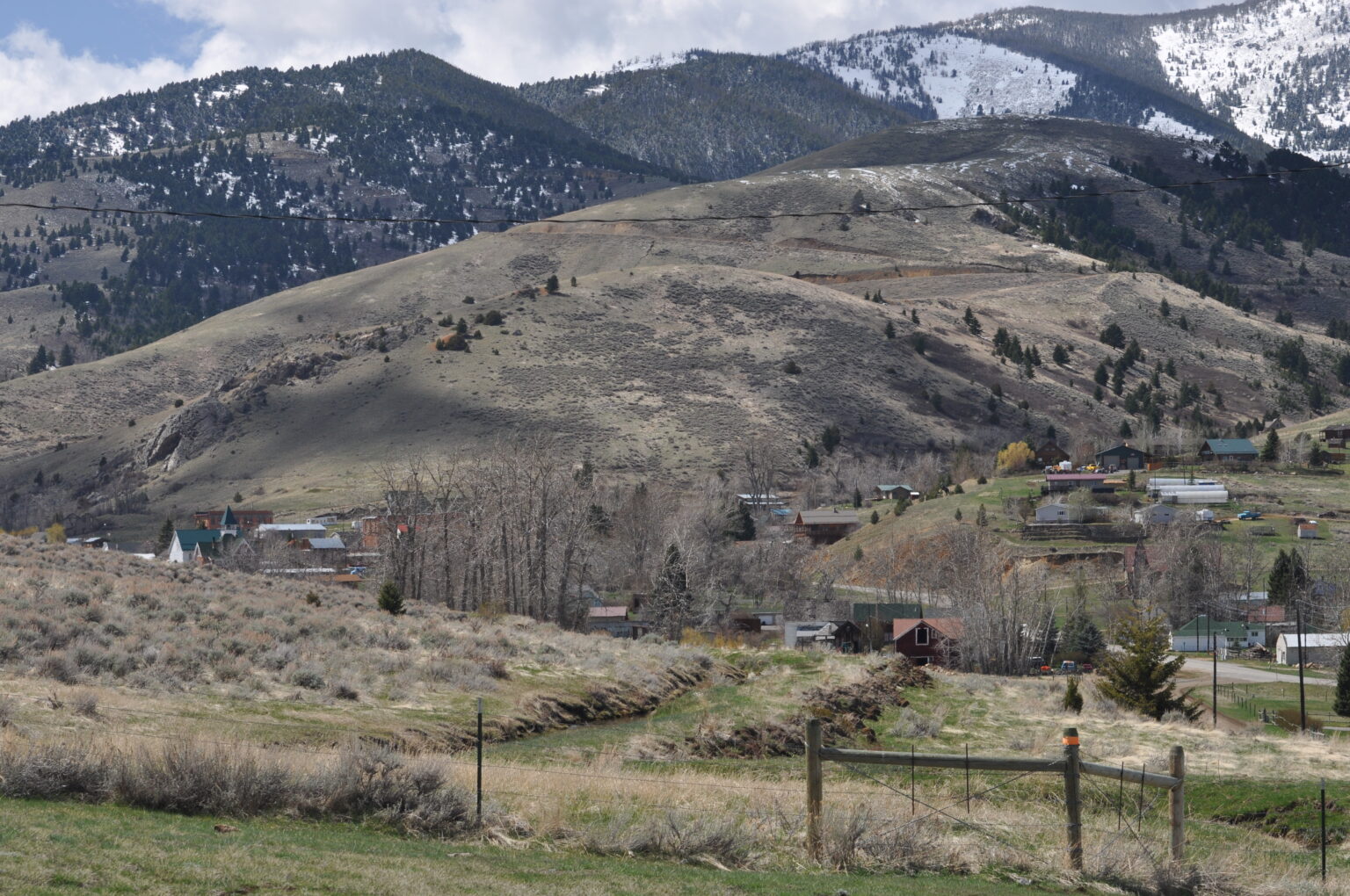10 Secluded Towns in Montana's Rugged Madison Valley, Northwest of ...
