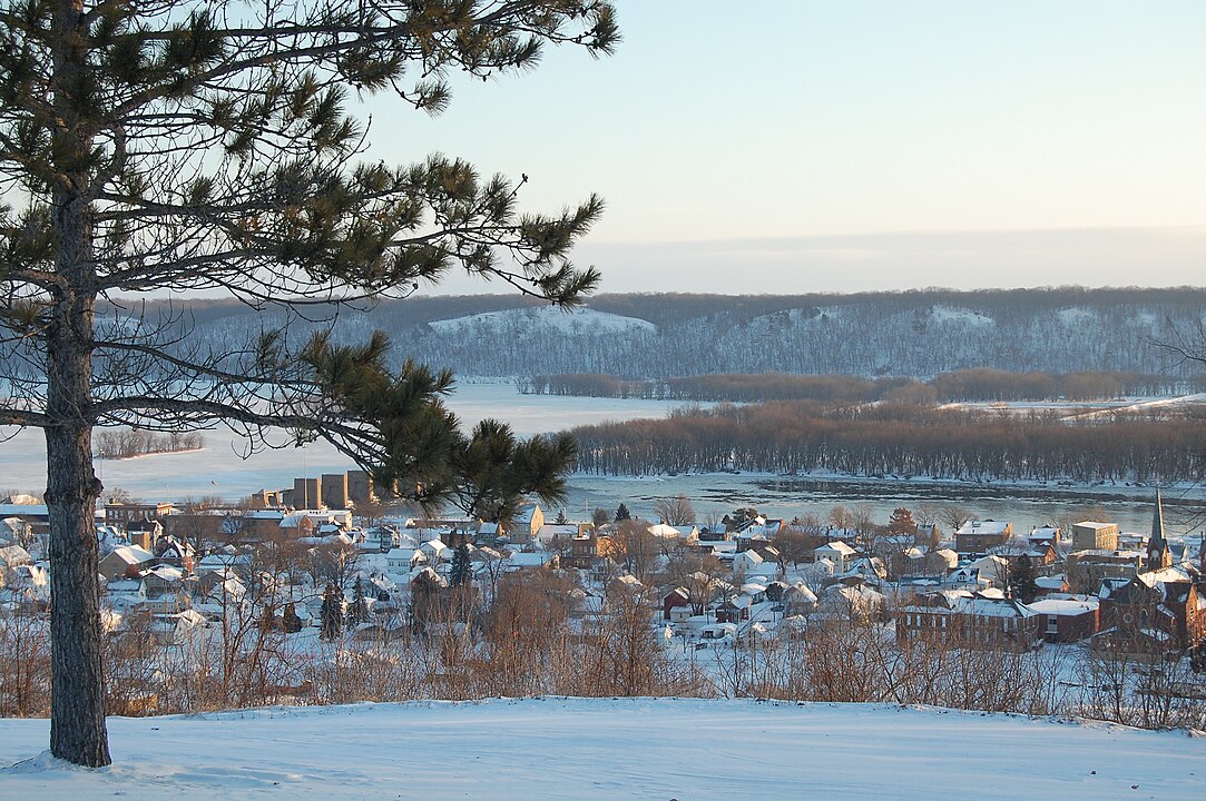 19 Fascinating River Towns Preserve Their Mussel Memories in Iowa’s ...