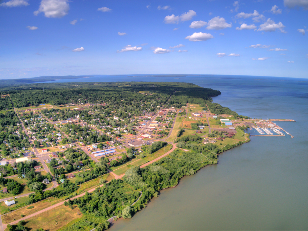 10 Secluded Towns in Northern Wisconsin’s Scenic Apostle Islands Region ...