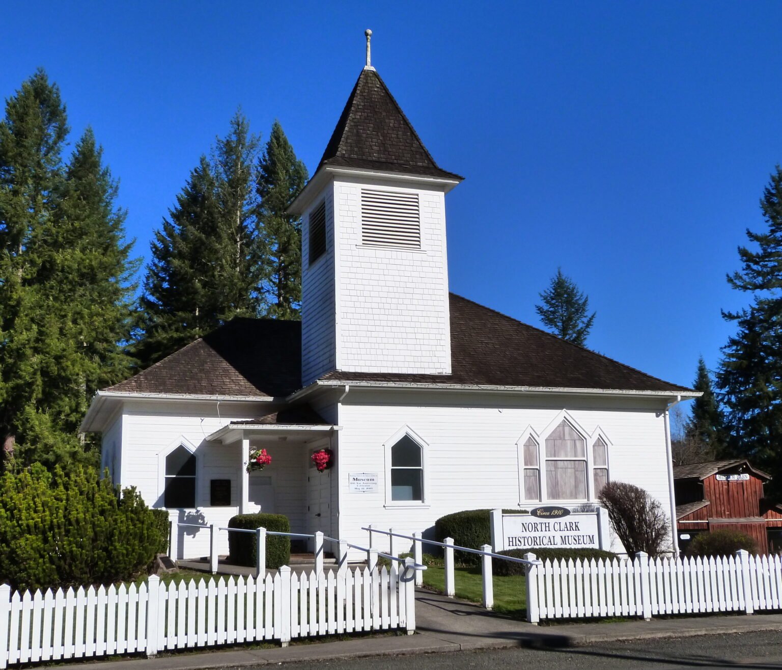 10 of the Most Secluded Towns in the Shadow of Washington's Mount St ...