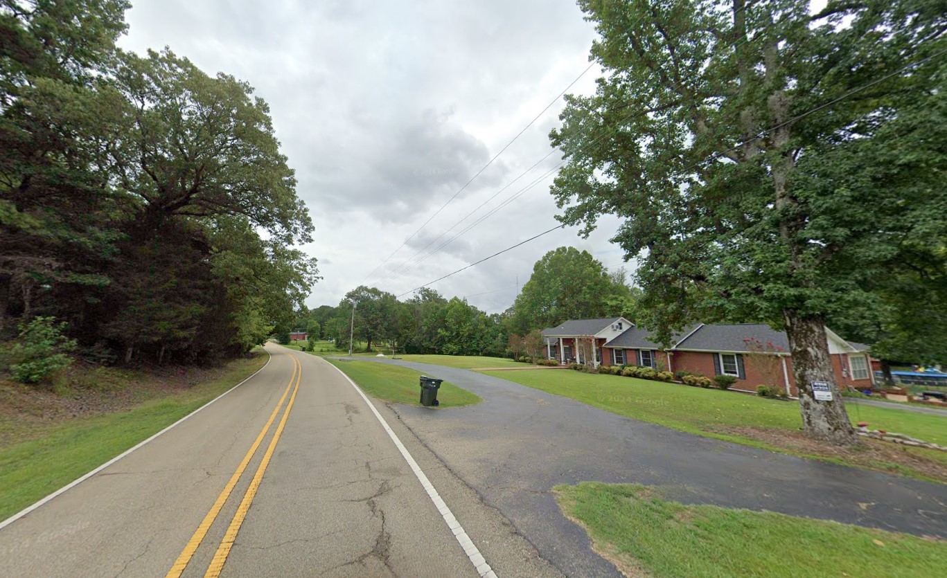 10 Secluded Towns that Weave Through Mississippi’s Holly Springs Forest ...
