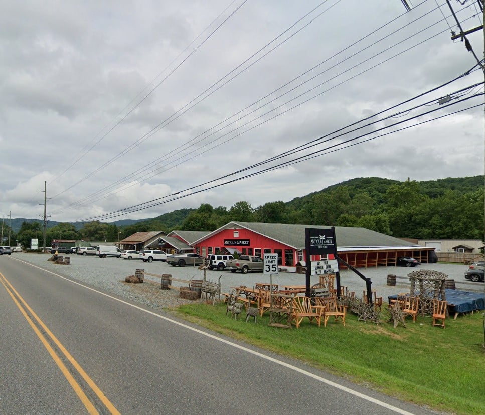 15 Charming Small Towns Chilling in North Carolina's High Country