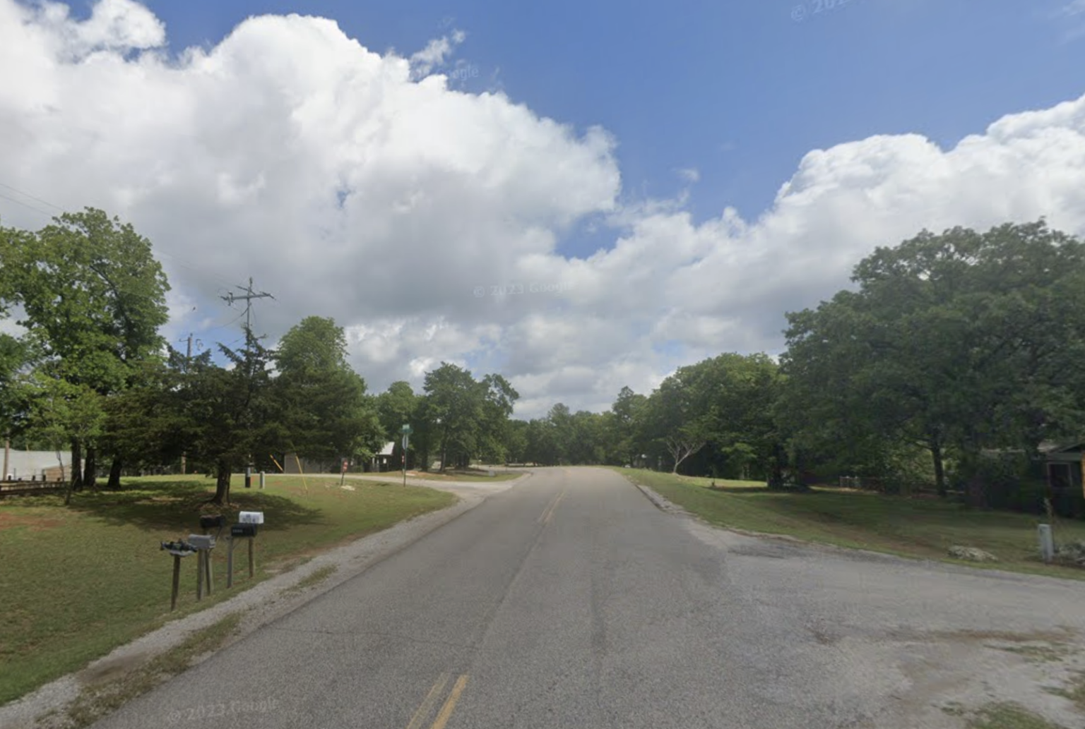 10 Secluded Neighborhoods Share a Reverence for the Land in the Folded ...