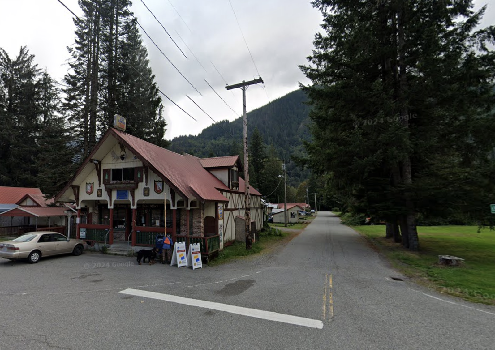 10 Secluded Neighborhoods Set Their Own Pace in Quiet Pockets of ...