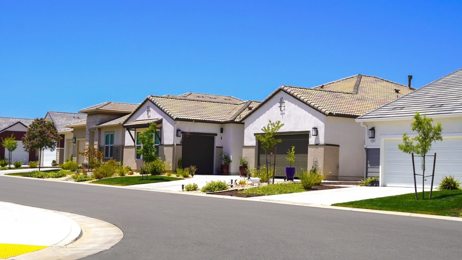 10 of the Most Secluded Towns in California's Russian River Valley Nestled in the Vineyards