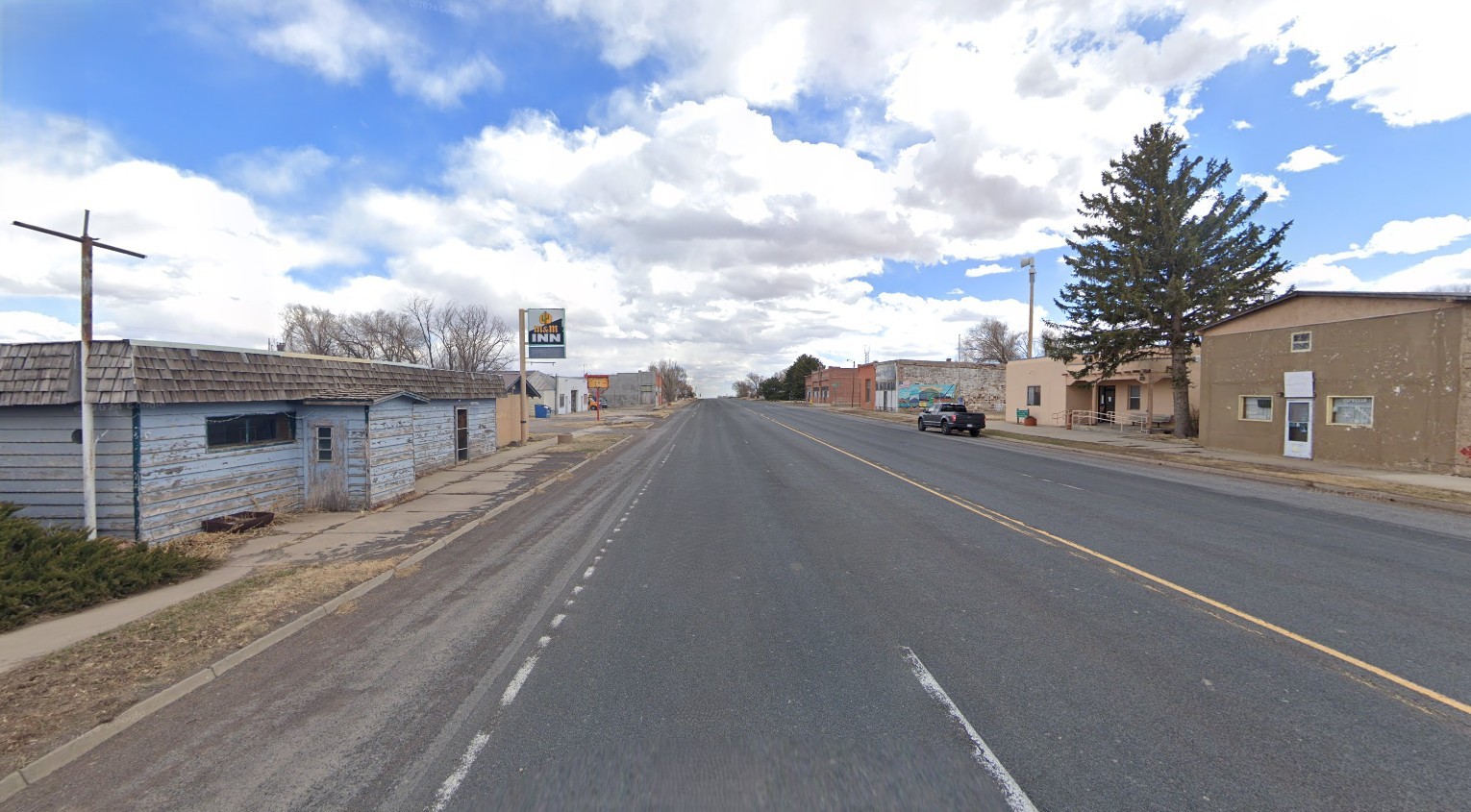 10 Secluded Neighborhoods Profoundly Off the Grid in the High Desert ...