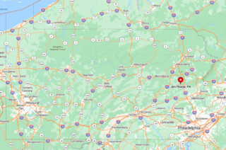15 Charming Small Towns Where the Center Holds Through Their Iconic ...