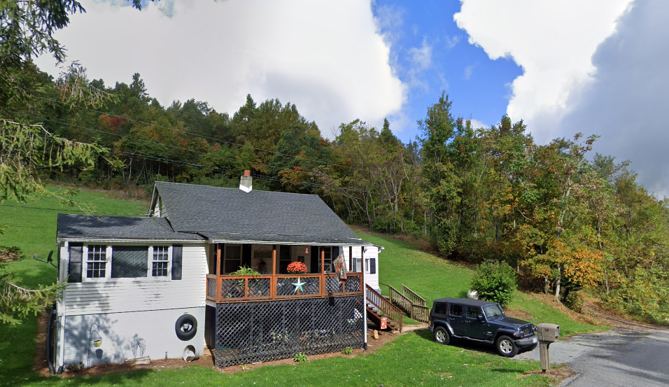 10 Secluded Neighborhoods with Room to Breathe in Virginia’s Blue Ridge ...