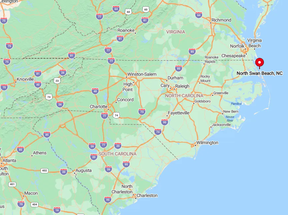 10 Secluded Neighborhoods Follow the Shape of the Land Along North ...