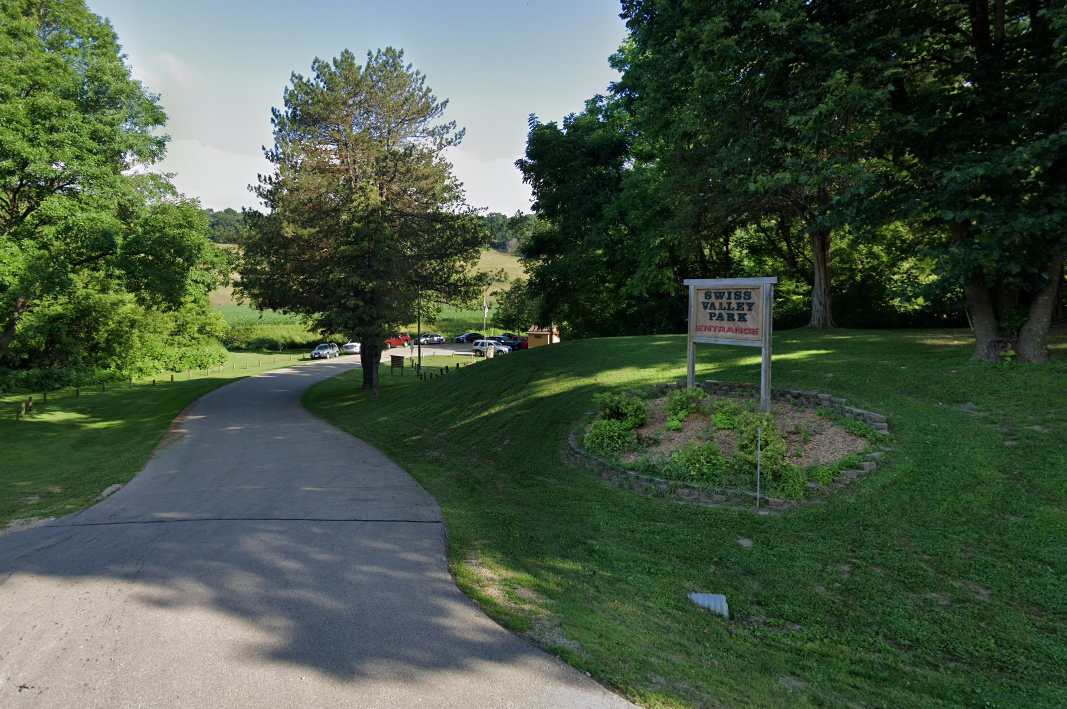 10 Secluded Neighborhoods in Iowa’s River Valleys Carve Out Their Own ...