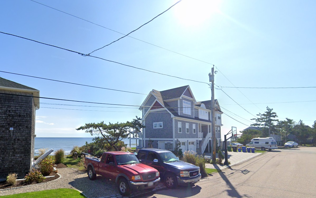 10 Secluded Neighborhoods Set Close to the Water in Rhode Island’s ...