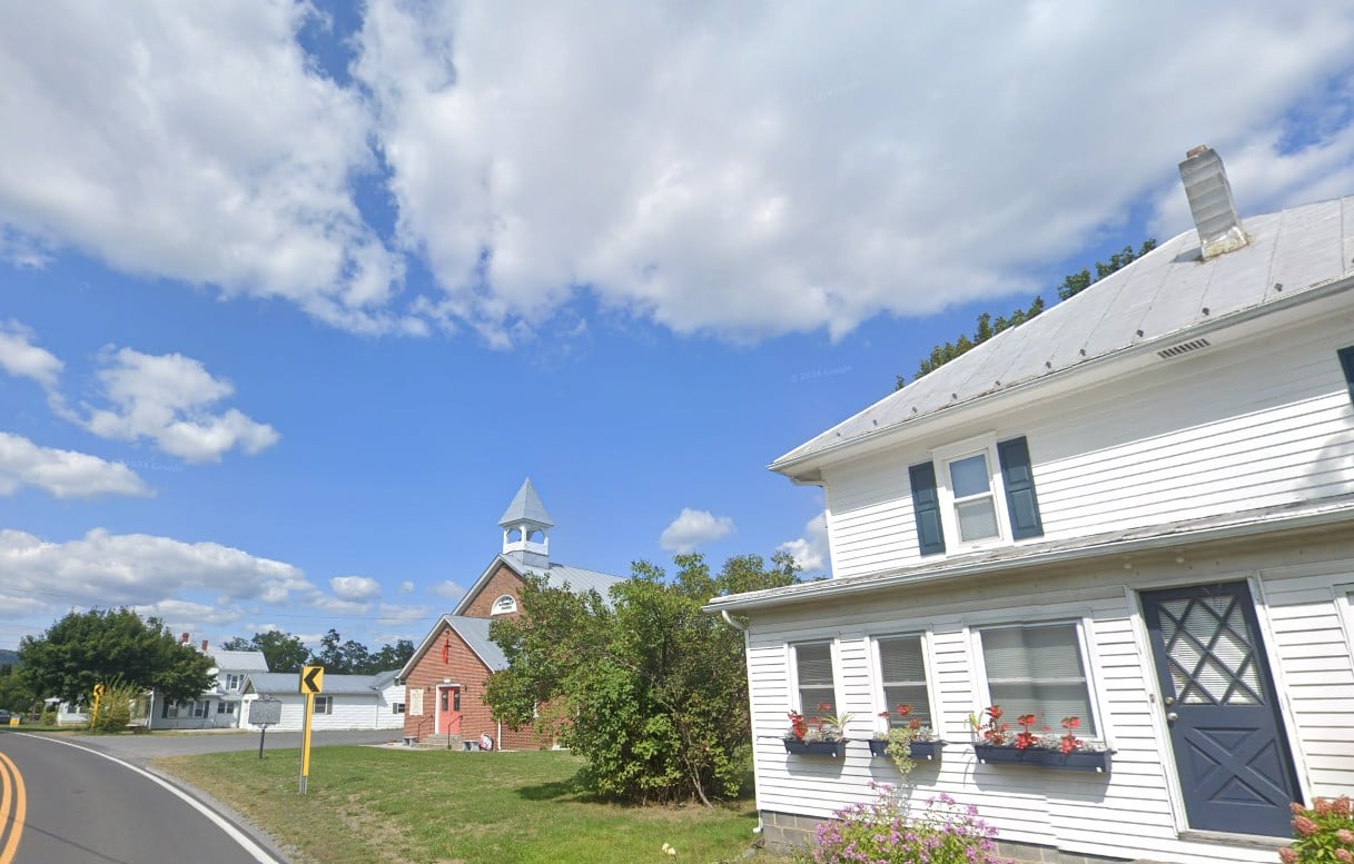 10 Secluded Neighborhoods in West Virginia Where Elevation Changes ...