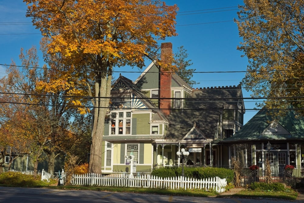 23 Secluded Towns that Keep to Themselves in the Woodlands of Northern ...