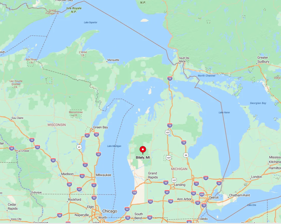 10 Secluded Neighborhoods Hidden Deep in the Forests of Western ...