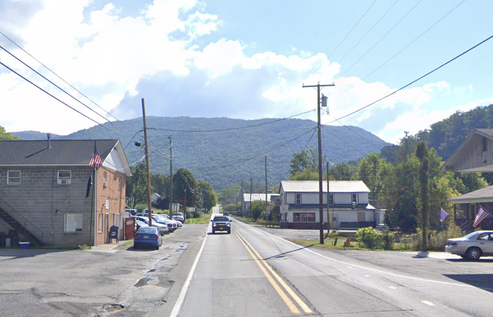 25 Secluded Towns Hidden Deep in the Hills of Southeast West Virginia ...