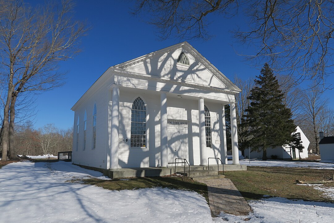 10 Secluded Towns Sequestered in Quiet Pockets of Southeast Connecticut
