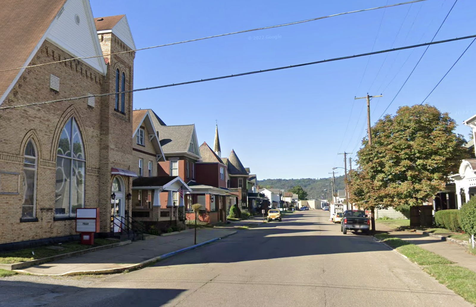 16 of the Most Scenic Towns in Eastern Ohio Where a River Runs Through ...