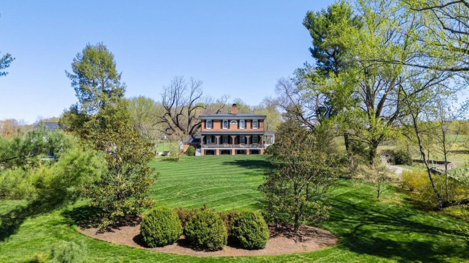 4 Historic Mansions in Virginia Reflect Deep Reverence for Arcitectural ...