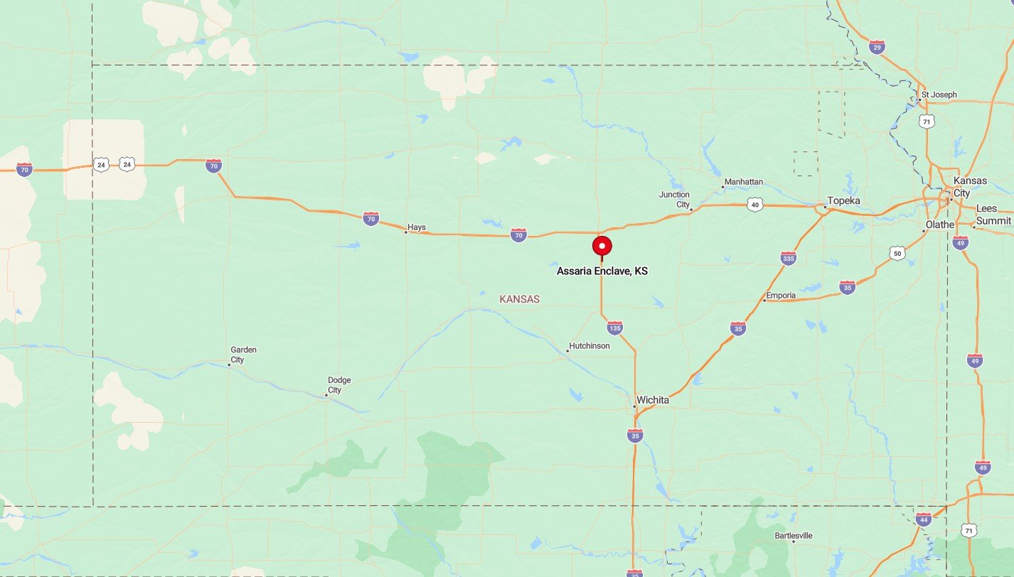 10 Secluded Neighborhoods Make Space Where the Edges Blur in Kansas ...