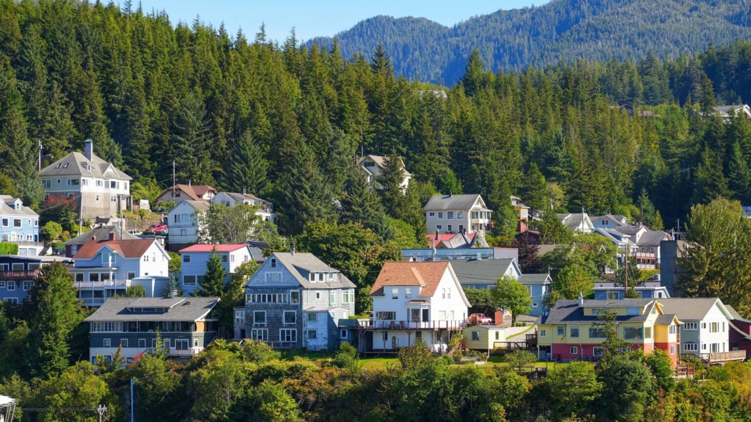 10 of the Most Secluded Towns in Alaska (these are some remote towns)